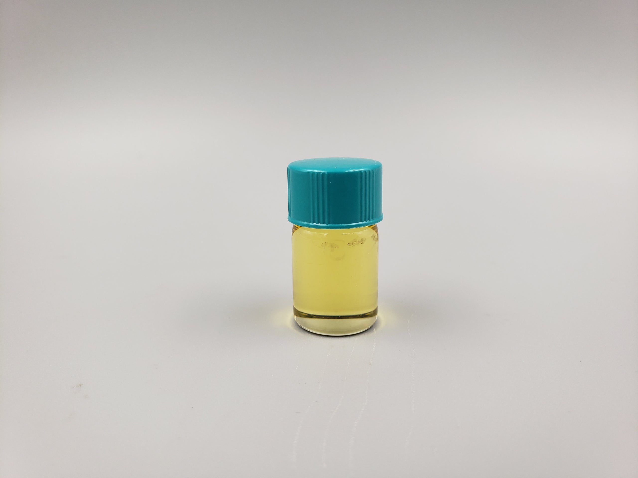 Sour Diesel terpene oil: Mexican Sativa x Chemdog (Sativa) | Clear ...